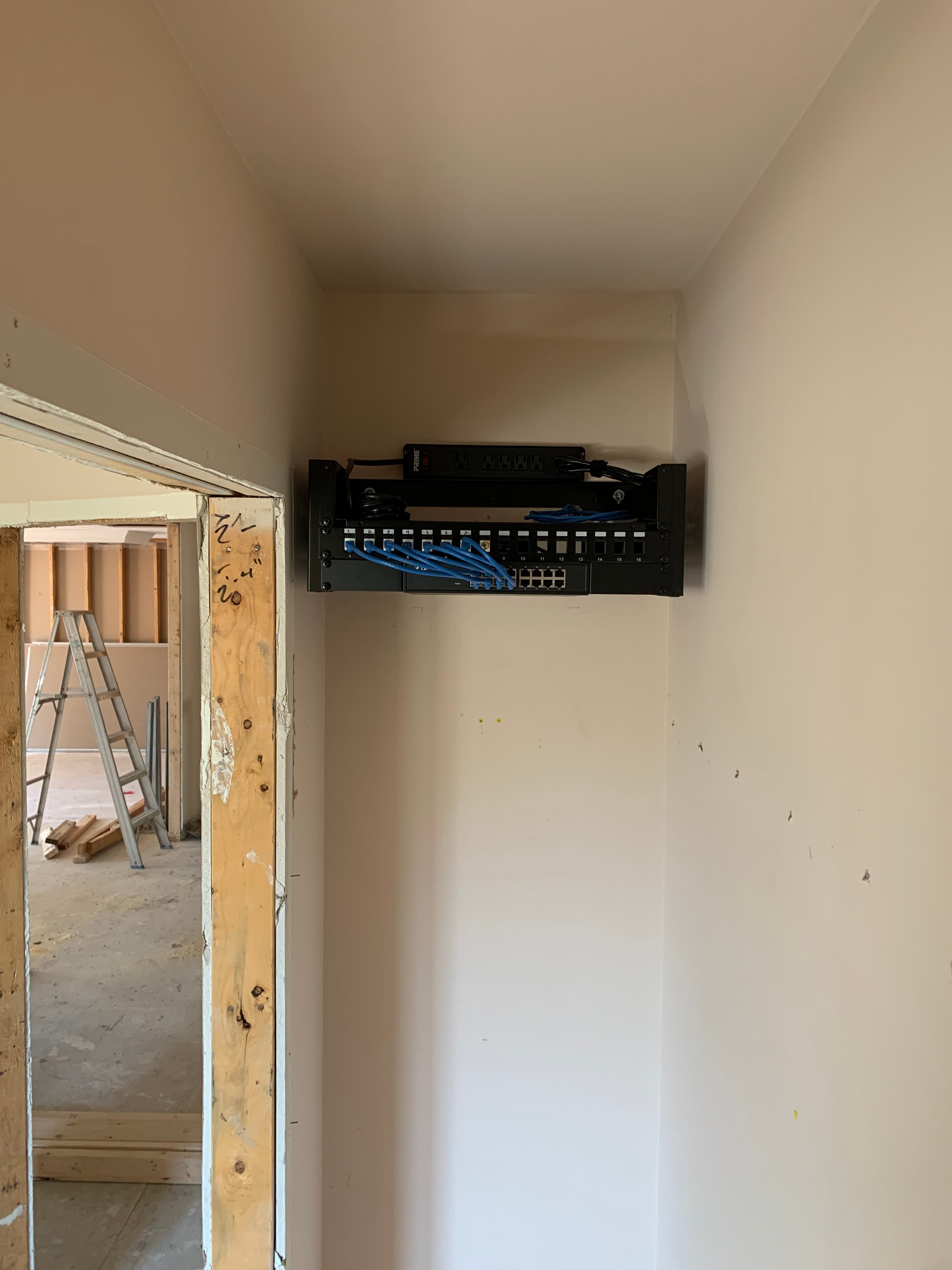 What does network cabling mean?