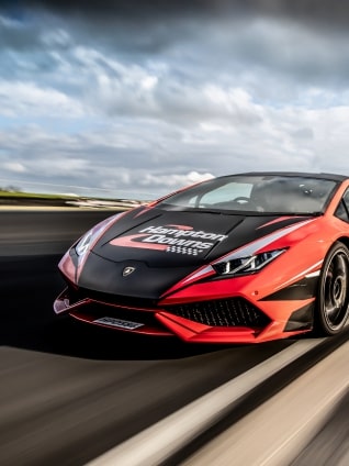 Supercar Fast Dash | Ferrari Driving Experience | Highlands