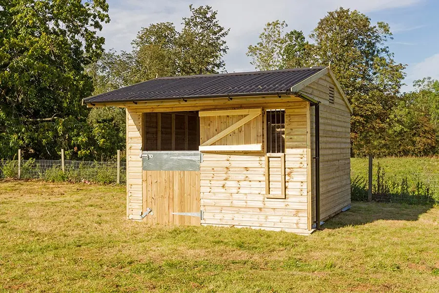 1 Mobile Stable | Single Mobile Horse Stable | Best Value Mobile Stables