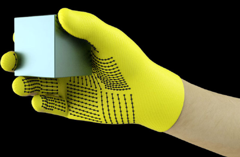 This AI-Powered Smart Glove Can Identify Objects by Touch