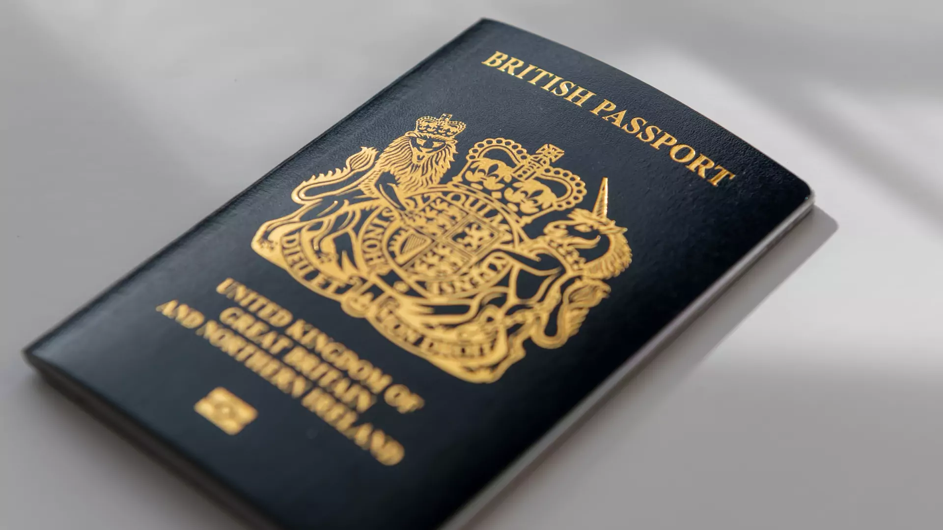 The Simplest Ways to Become a UK Resident as a Student | Amber