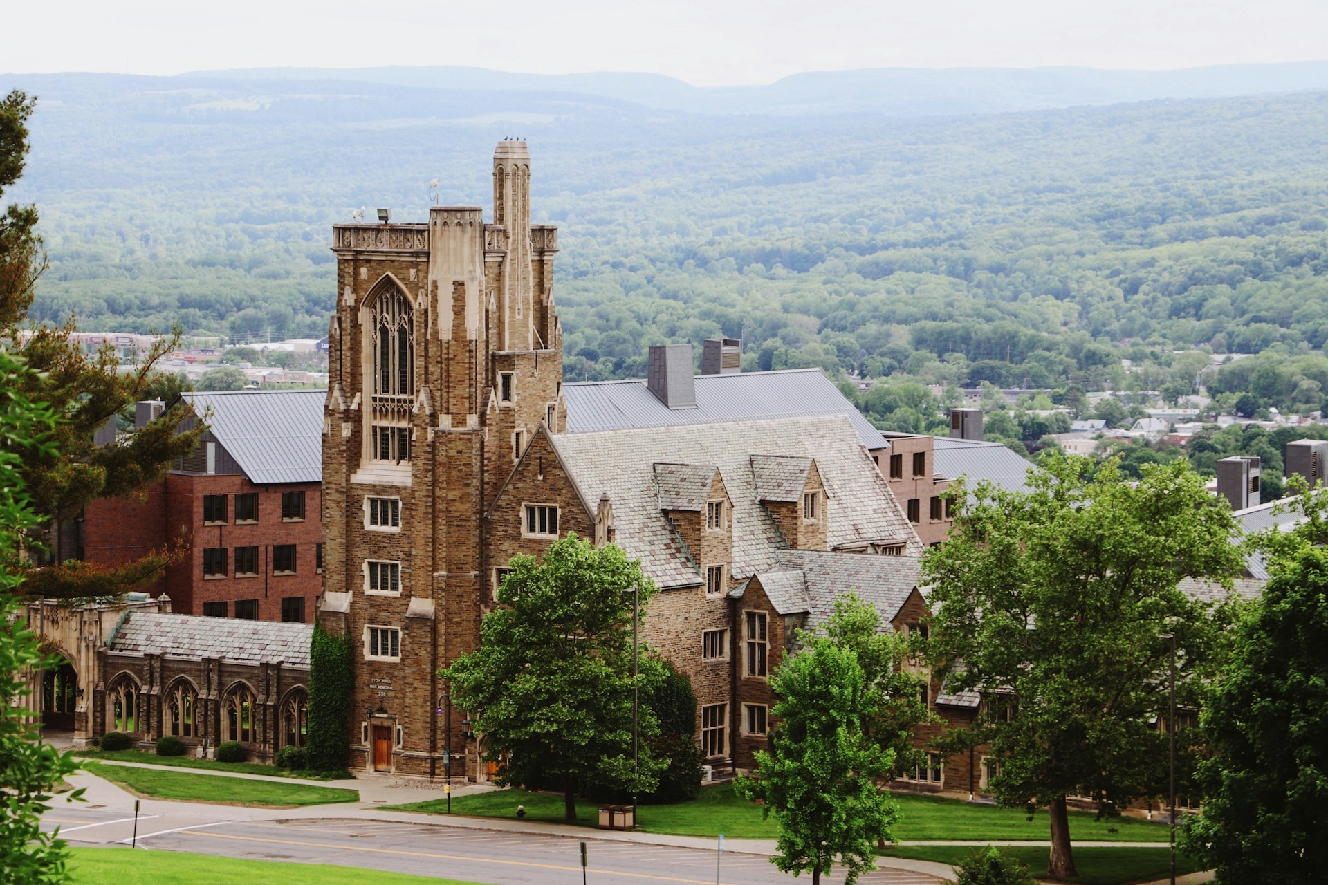 20 Most Beautiful University Campuses in the US | Amber