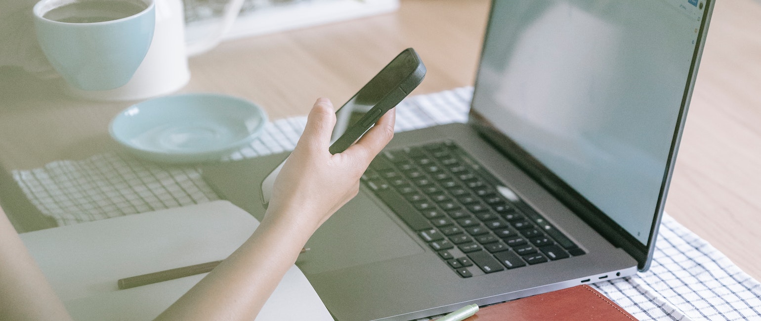 Discover the Pros and Cons of Remote and In-office Work