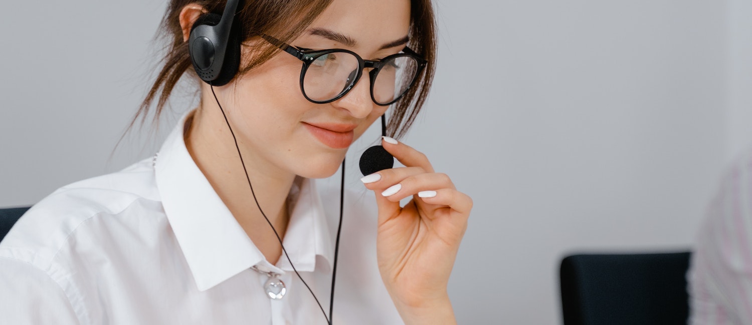Top Strategies for Enhancing Call Center Efficiency
