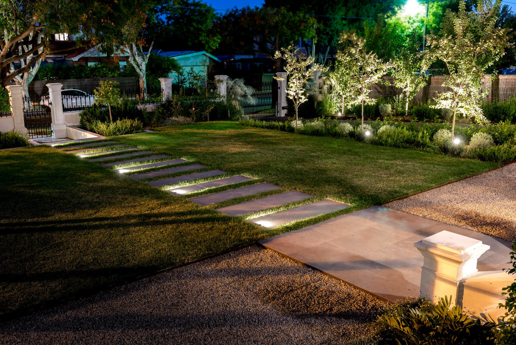 LED Deck Lights | In-ground Path Way Lighting | In ground Uplighting ...