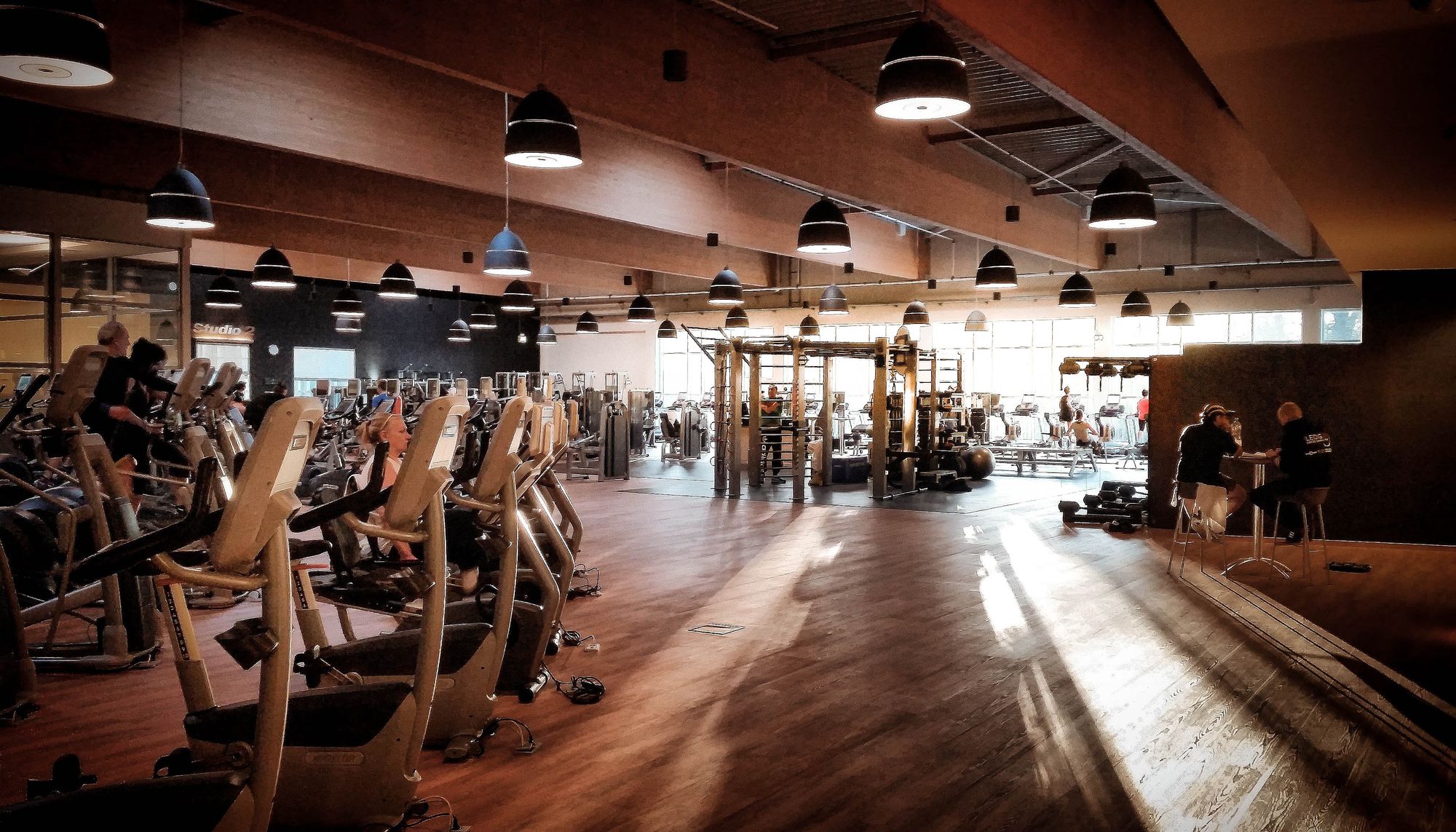Premium Fitnessstudios | Holmes Place