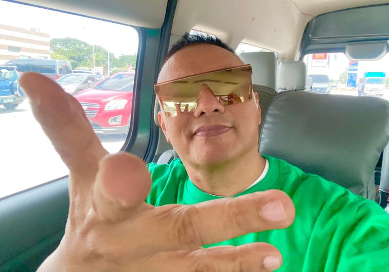 Andrew E. - Filipino Rapper and Songwriter