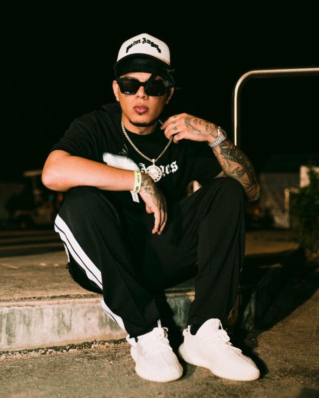 Omy De Oro | Latin Music Artist | Biography & Music