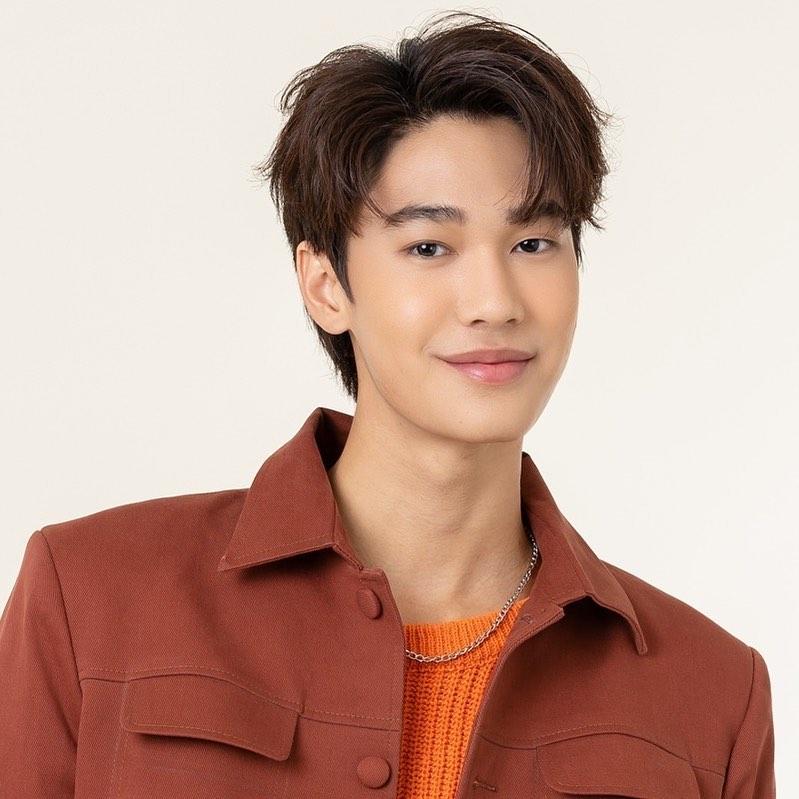 Dew Jirawat (ดิว จิรวรรตน์) | Thailand's Rising Pop Star