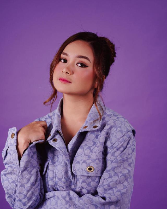 Chintya Gabriella | Singer, Songwriter and Performer