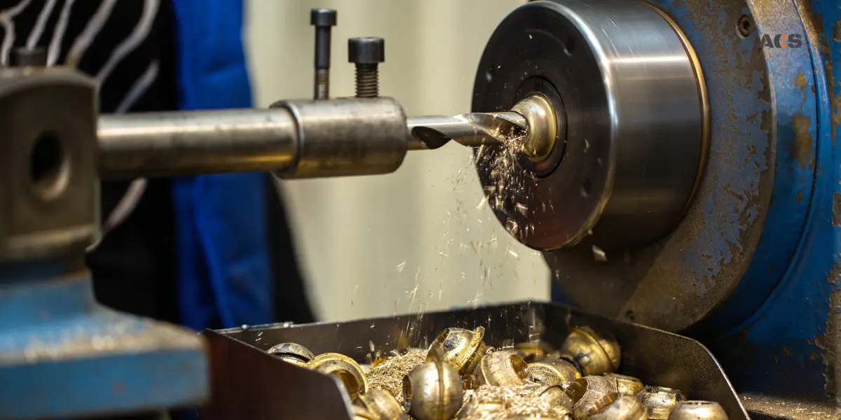 Mengenal Mesin Bubut: Definisi, Aplikasi, dan Teknik Pembubutan - ACS