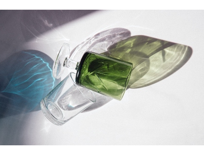 75+ Unique, Creative & Catchy Glass Business Names 👀