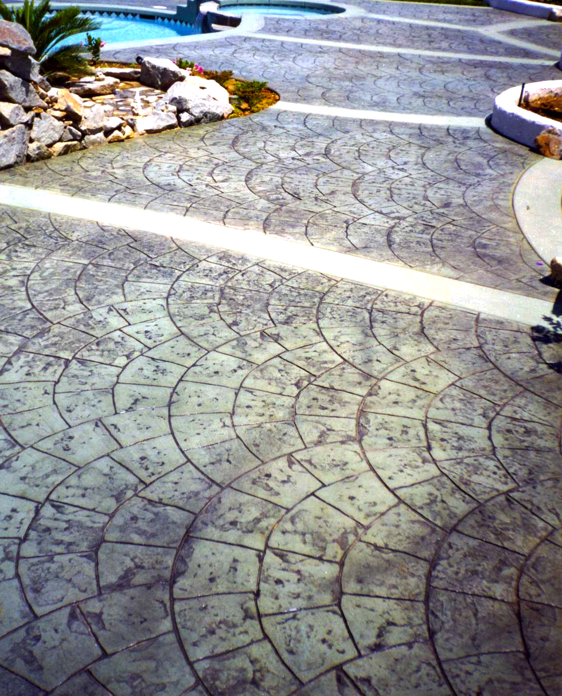 European Fan Large Stone // European Fan