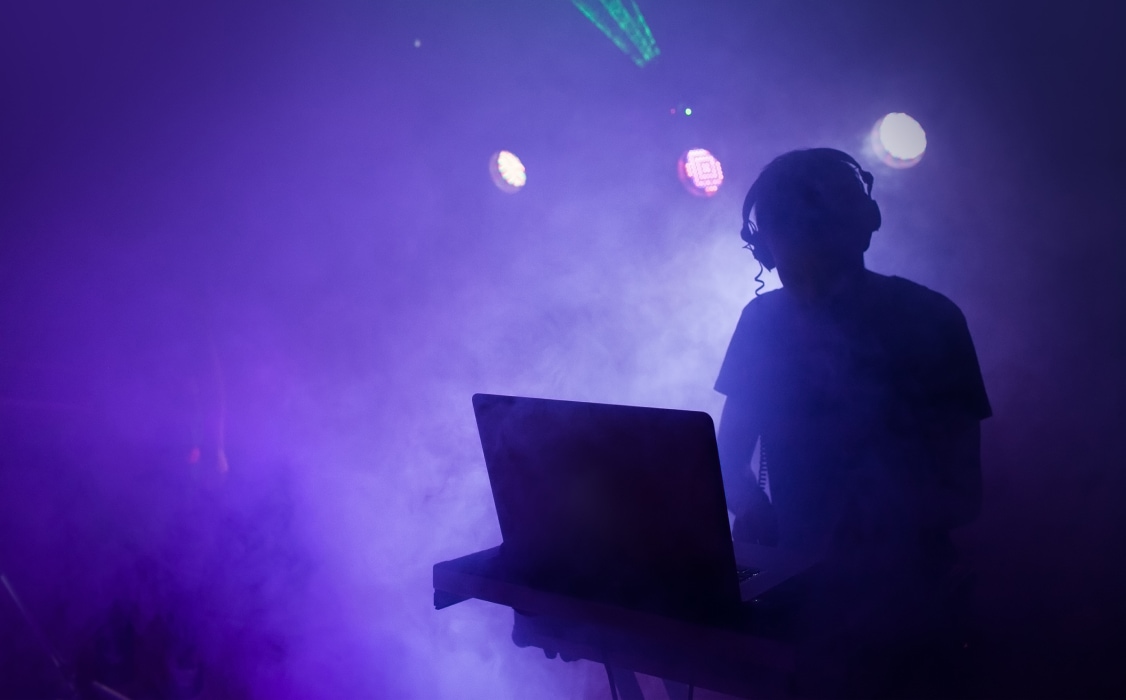 8 of The Best Virtual Prize Ideas for Teams and Employees - Pizzatime