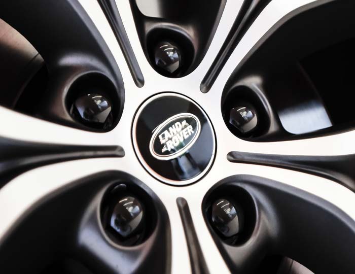 Servicing | Oval 4x4 Land Rover & Jaguar Independent Specialists