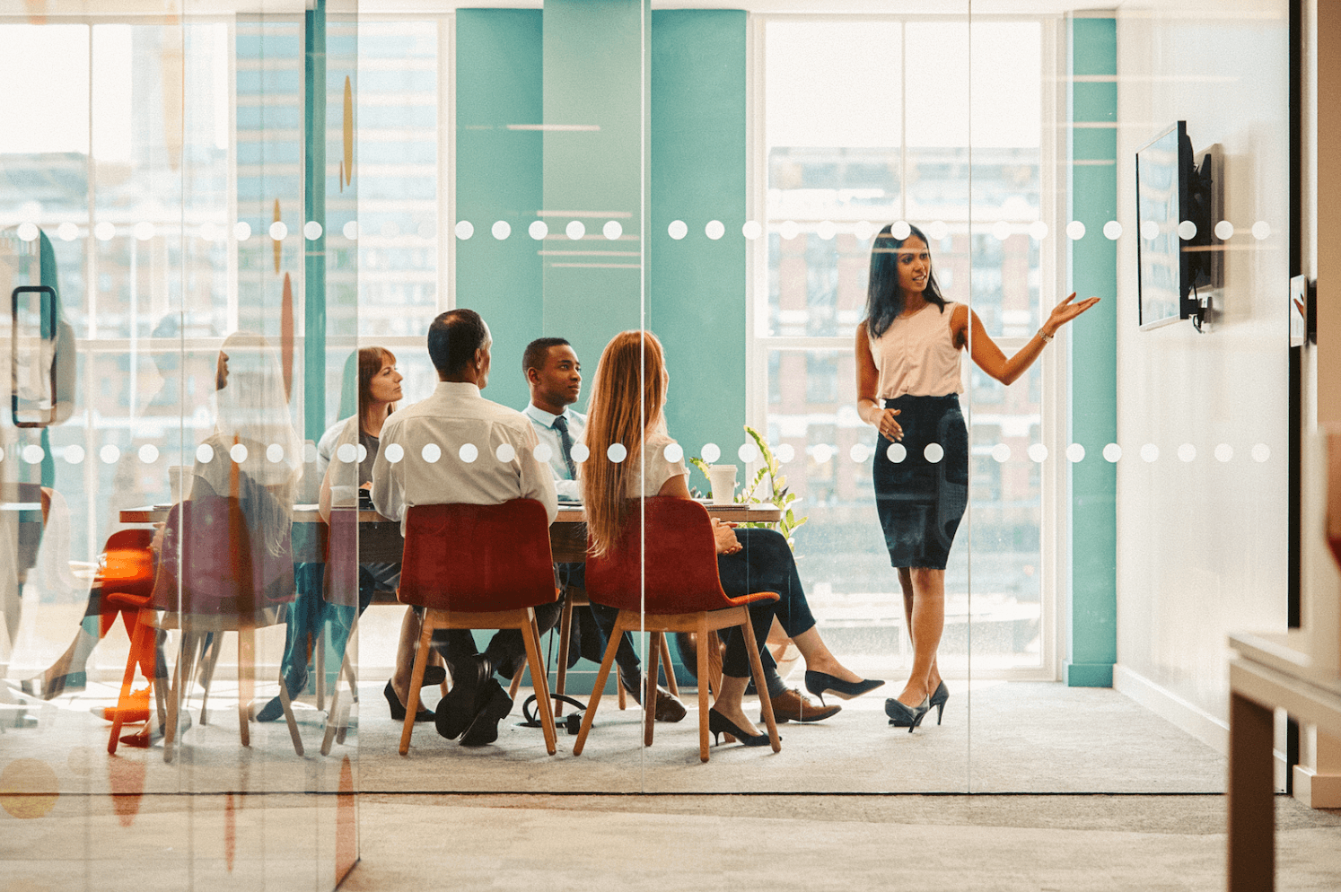 Business Pitch: What it Is And How To Create One (2024)