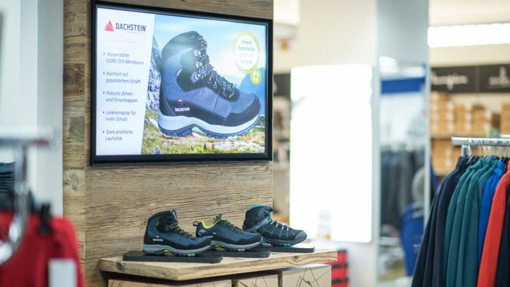 Improving Digital Signage for Retail with Lift & Learn | Wallboard Blog