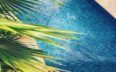 7 Inviting Riverside Backyard Ideas (Get Your Pen Out)