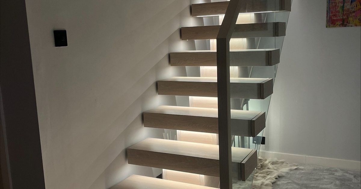 Solid Oak Spine Staircase Featuring LED Lighting | The Stair Shop