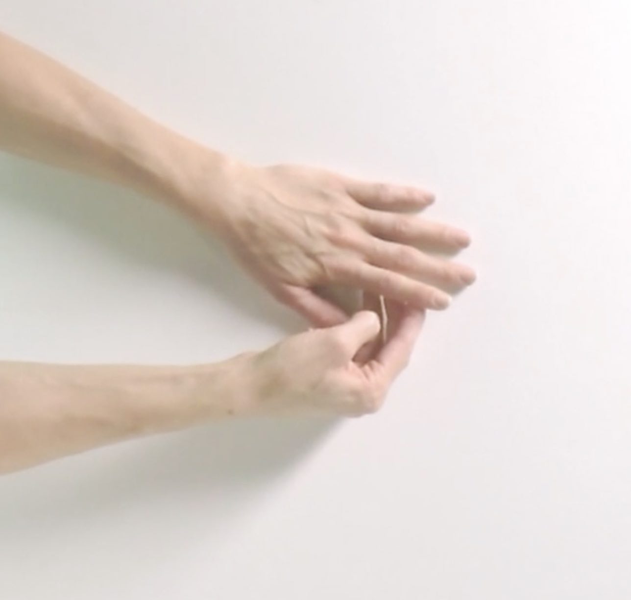 How to perform the Hand Extension - Physitrack