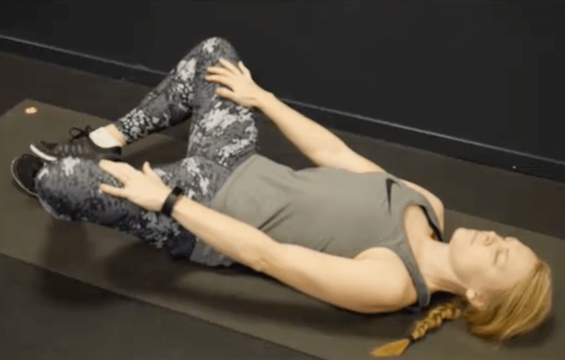 Comment réaliser l'étirement papillon - Physitrack