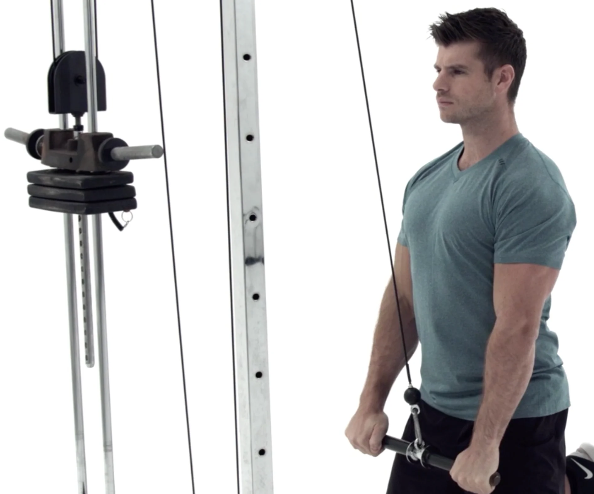 Step-by-step guide to the tricep pull down exercise