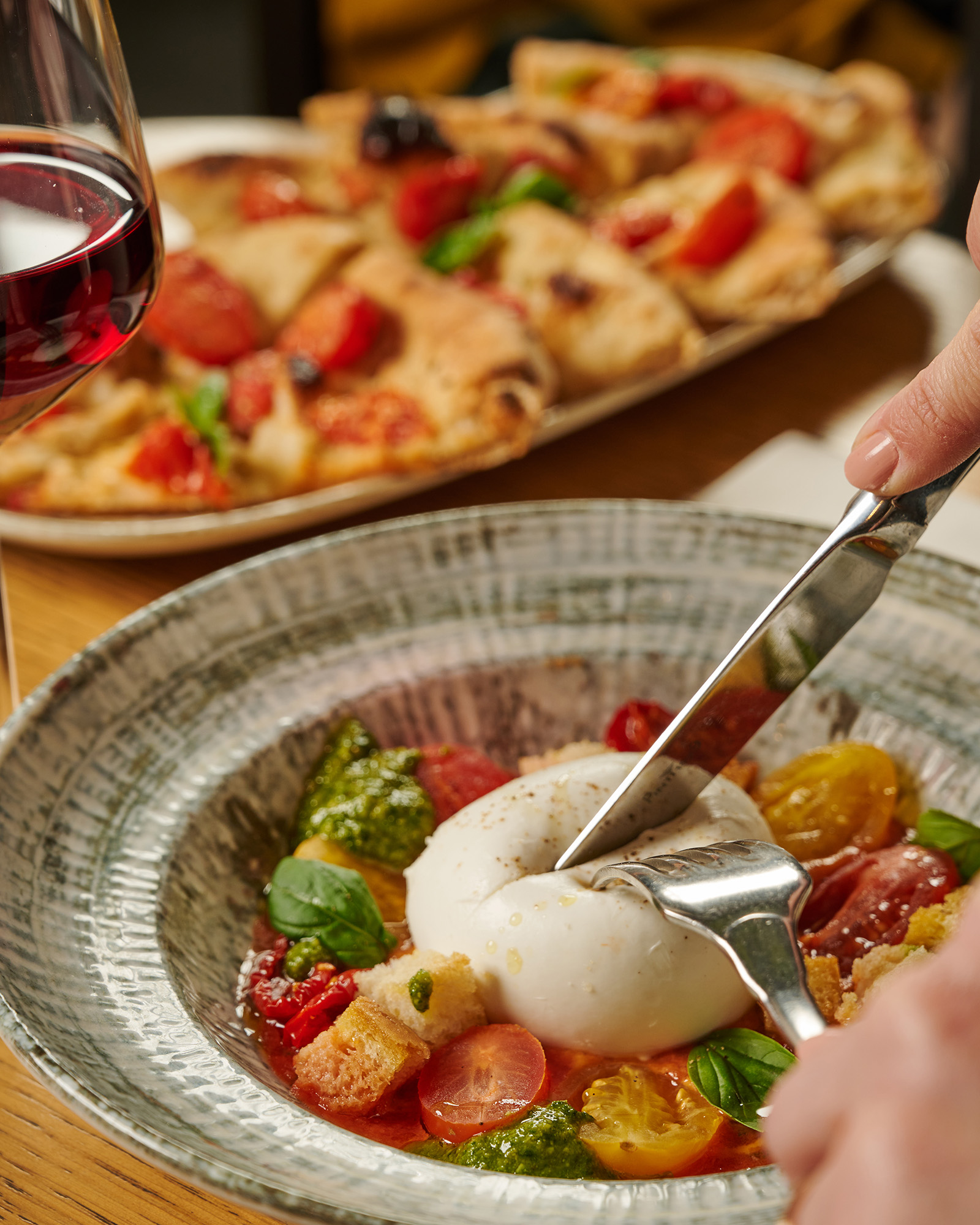 Obicà Mozzarella Bar - Italian Restaurant and Pizzeria in Piazza Duomo ...