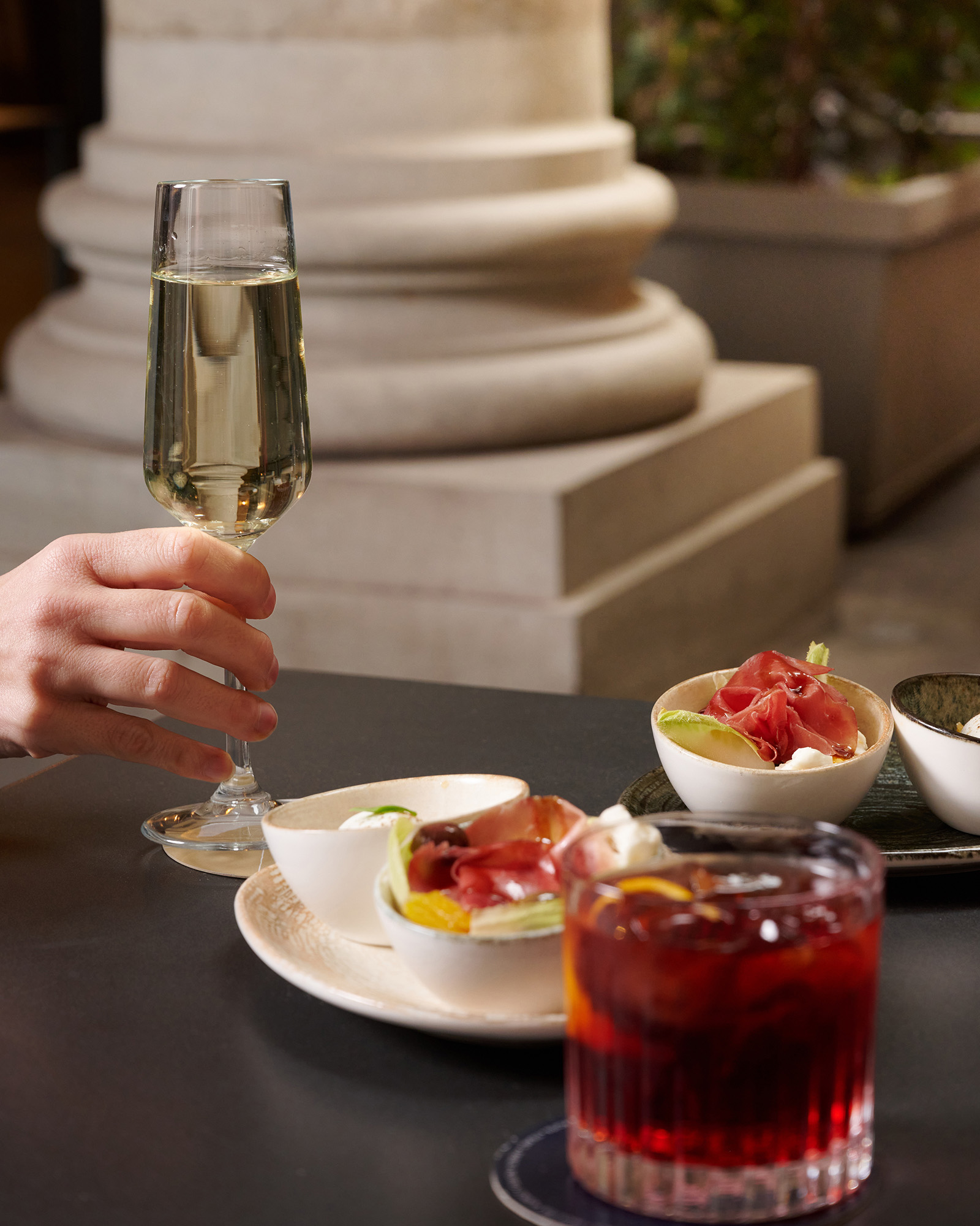 Obicà Mozzarella Bar - Italian Restaurant and Pizzeria in Via Cusani, Milan