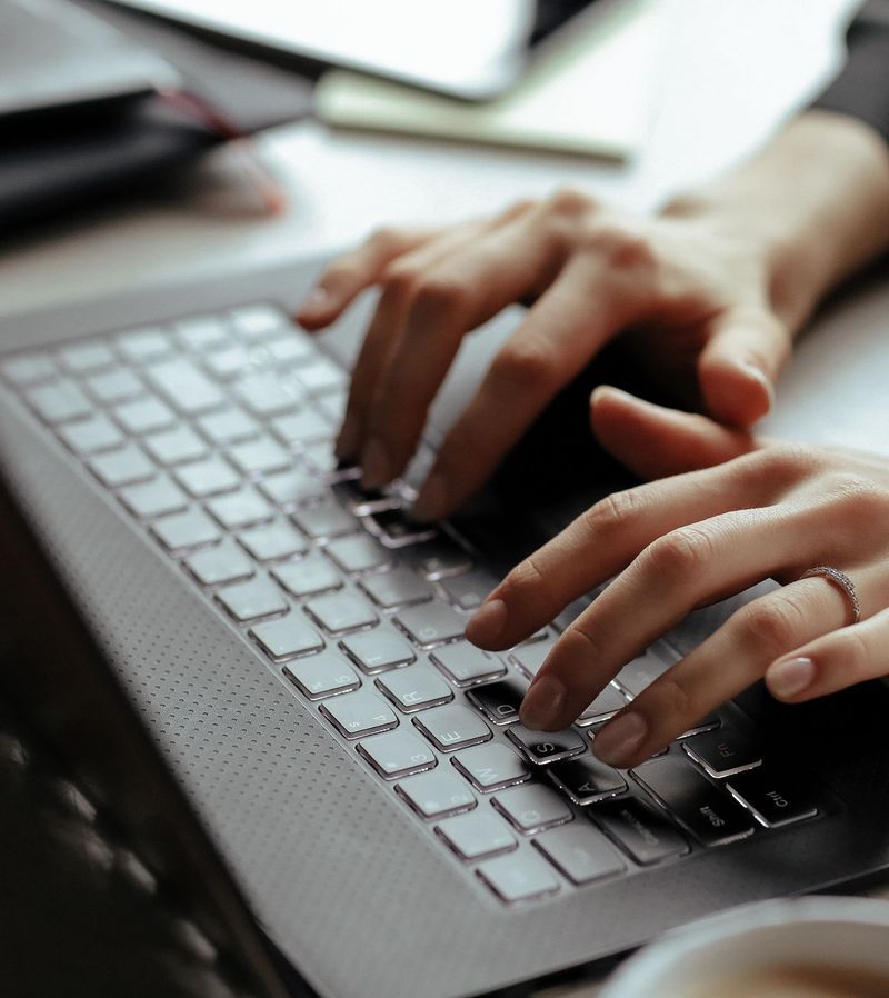 What is a digital signature and why should you use it?