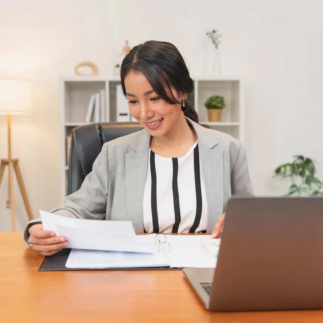 Should You Provide Contractors With Employee Benefits?