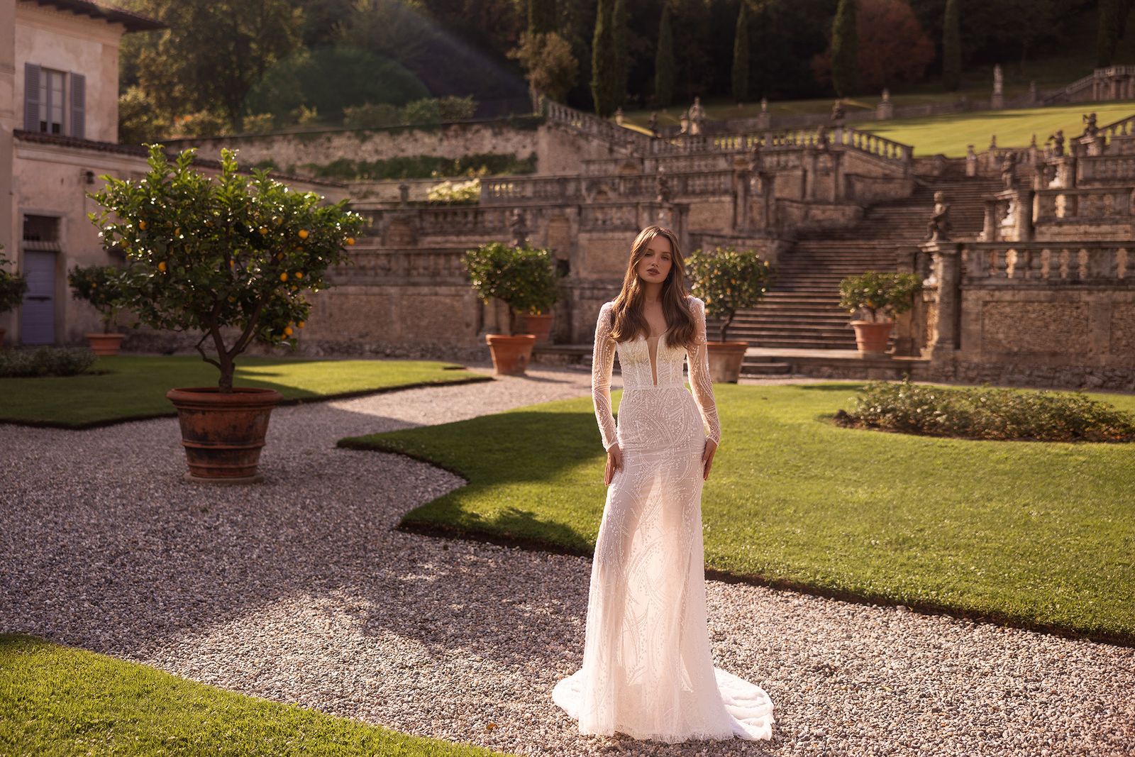 Milan: Wedding dress – 422 - Pandora