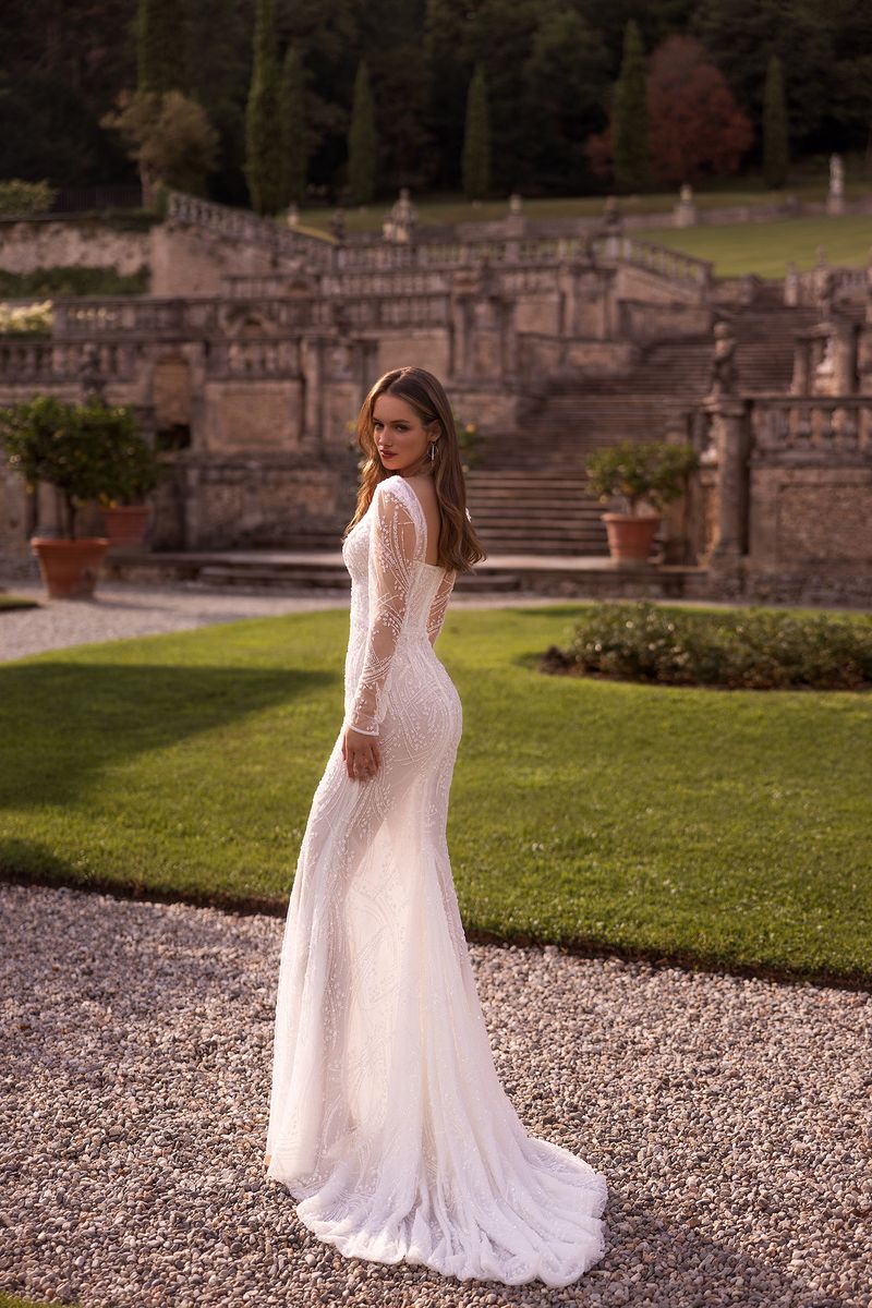 Milan: Wedding dress – 422 - Pandora