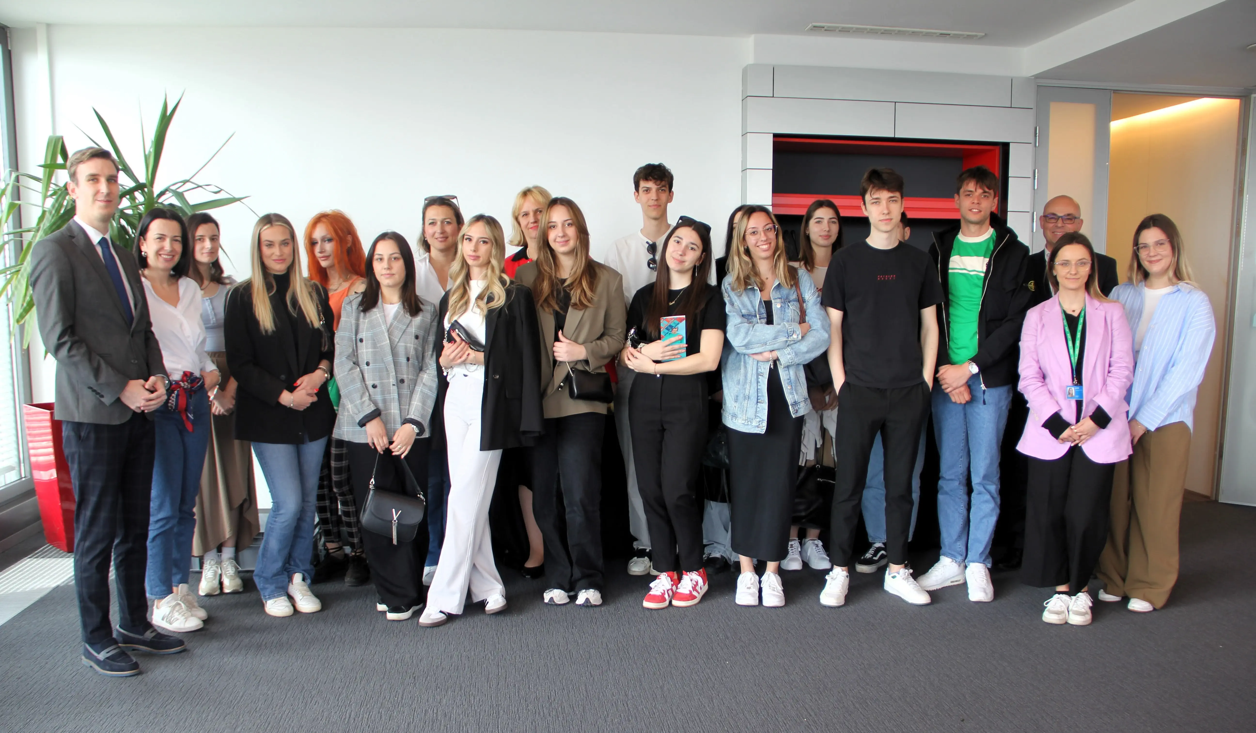 Veleučilište Bernays - Studenti u posjetu ERSTE banci: Interna i eksterna komunikacija