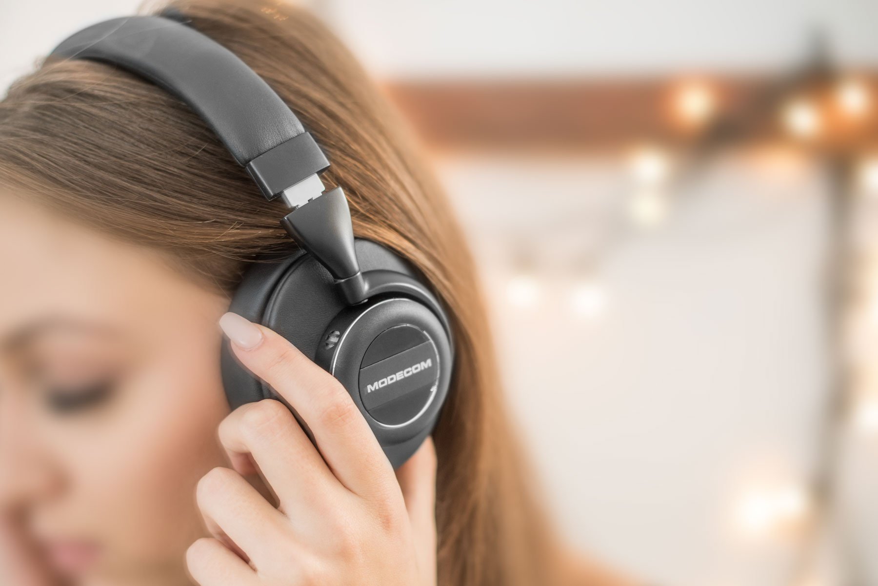 MC-1001HF | MODECOM | Official Site