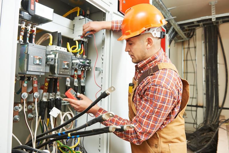 Types Of Electricians And How To Choose One | High Voltage Electric