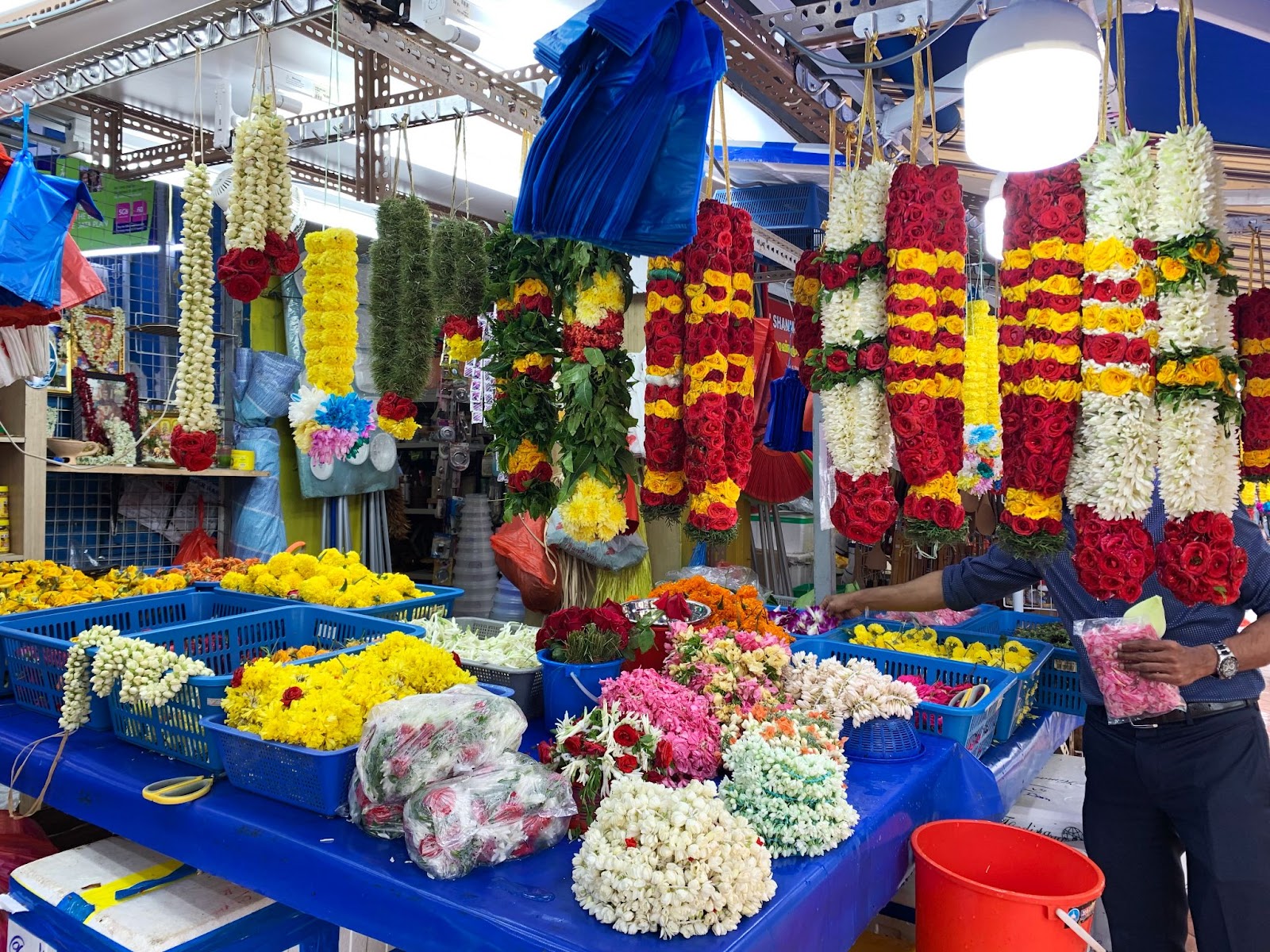 - Mandi Bunga (Flower Bath)