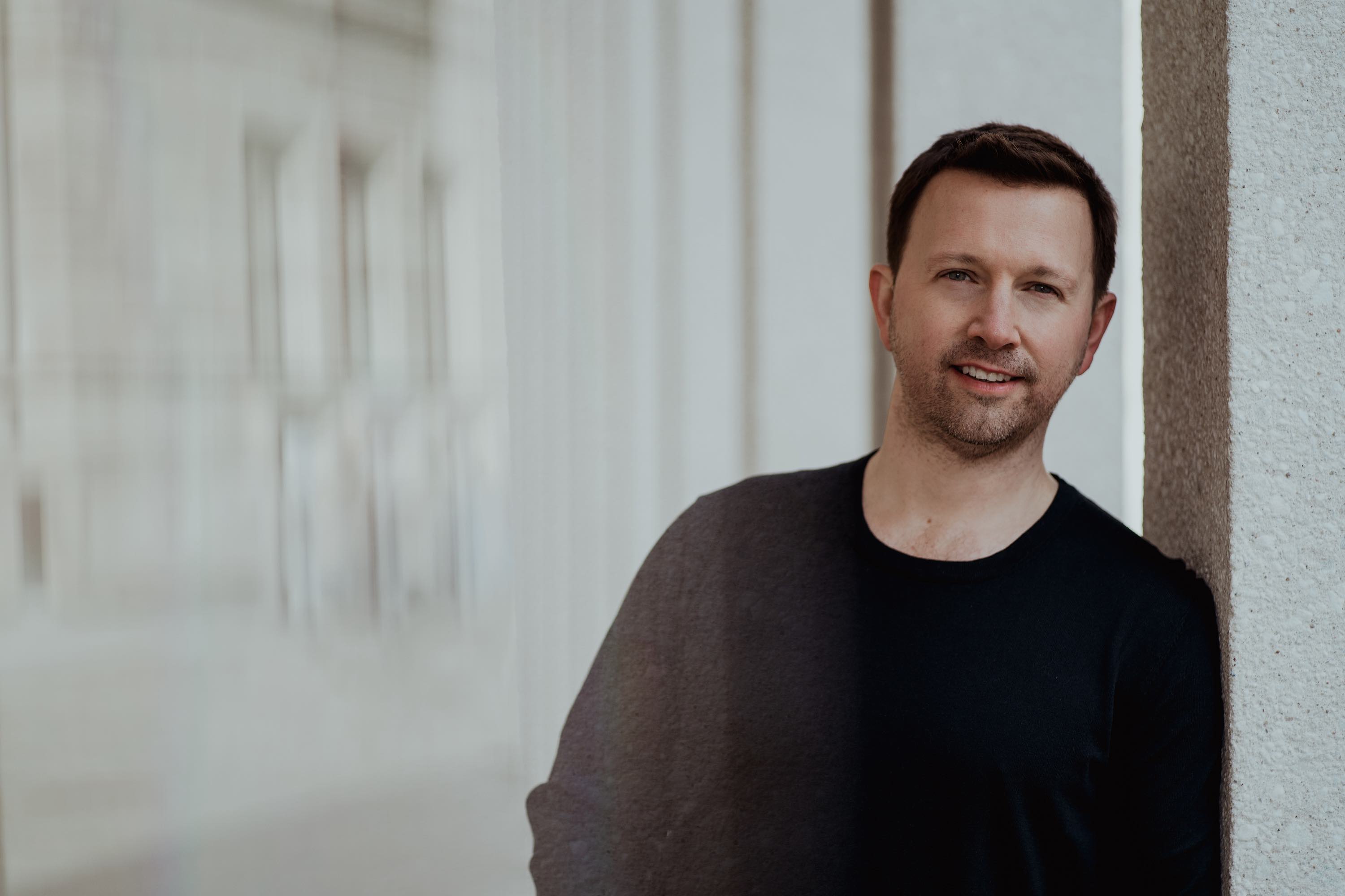 Timothy Oliver - About