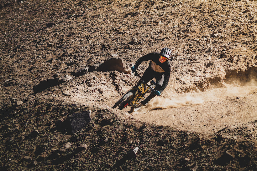 Volcanic Heights: The Longest MTB Descent in History