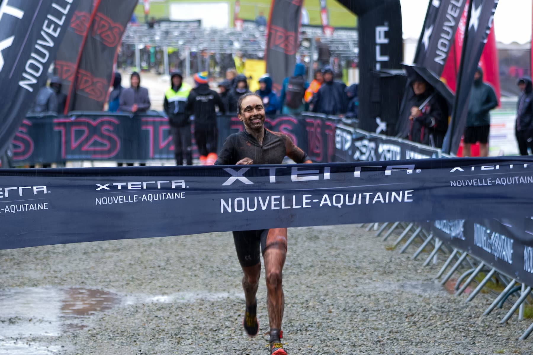 Serrières and Riou Conquer the Elements at XTERRA Nouvelle Aquitaine