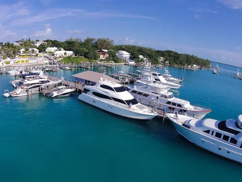 Romora Bay Resort & Marina - Dunmore Town, Harbour Island - Marinalife