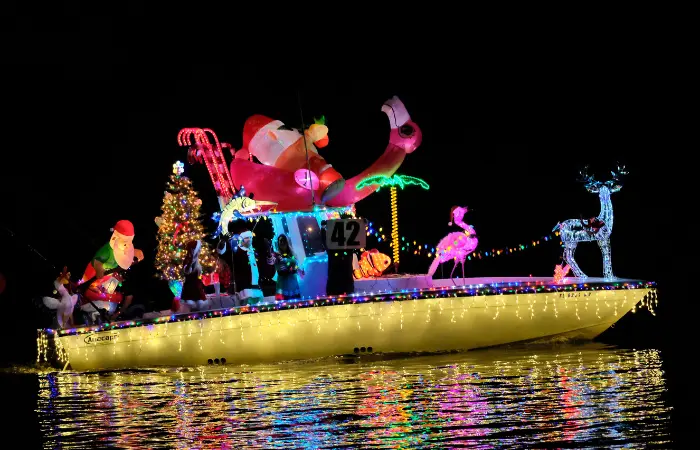 Florida’s Holiday Boat Parades - Marinalife
