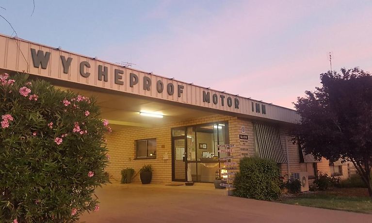 Places to Stay in Sea Lake | Wycheproof | Donald | Charlton | Sea Lake ...