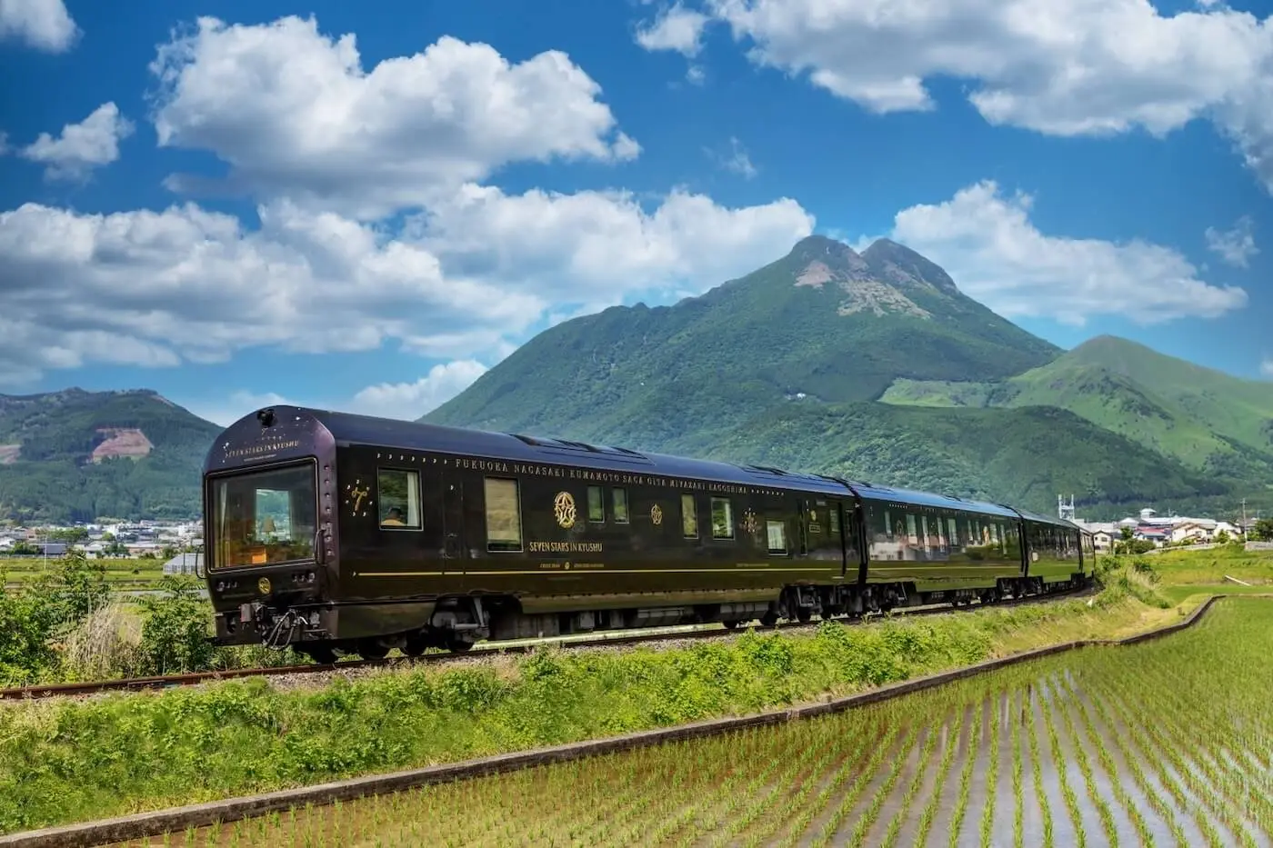The World's Most Luxurious Train Journeys: The Ultimate in Refined ...