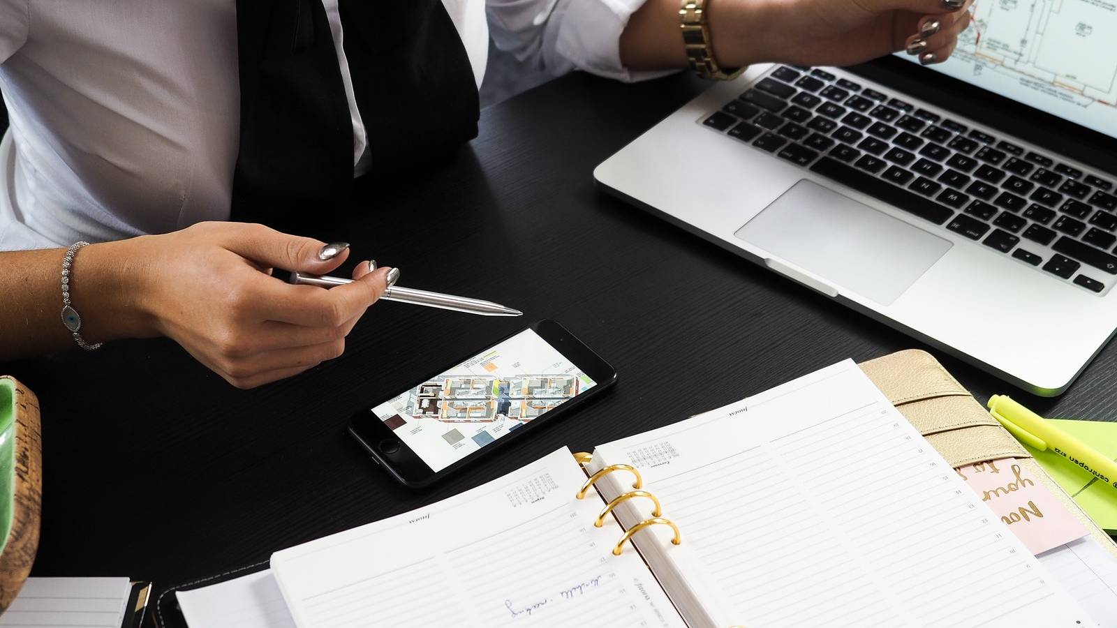 Is a Budget Cell Phone Plan the Right Choice? | Cellfixx BC