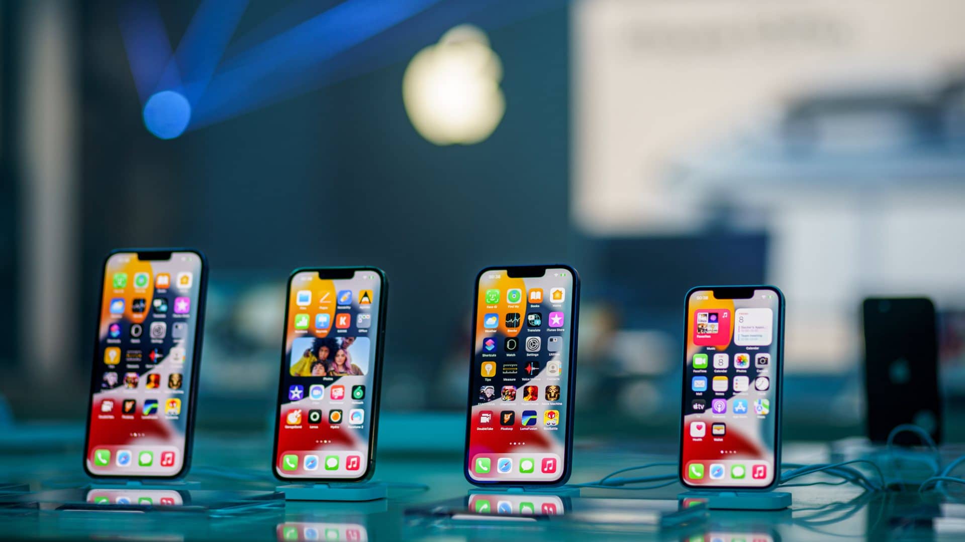 iPhone 13 mini Bottom Speaker Replacement Guide | Cellfixx BC