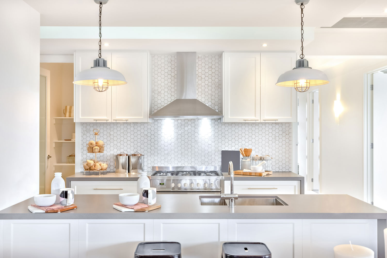 White Cabinets for Small Spaces: Maximizing Your Kitchen's Potential