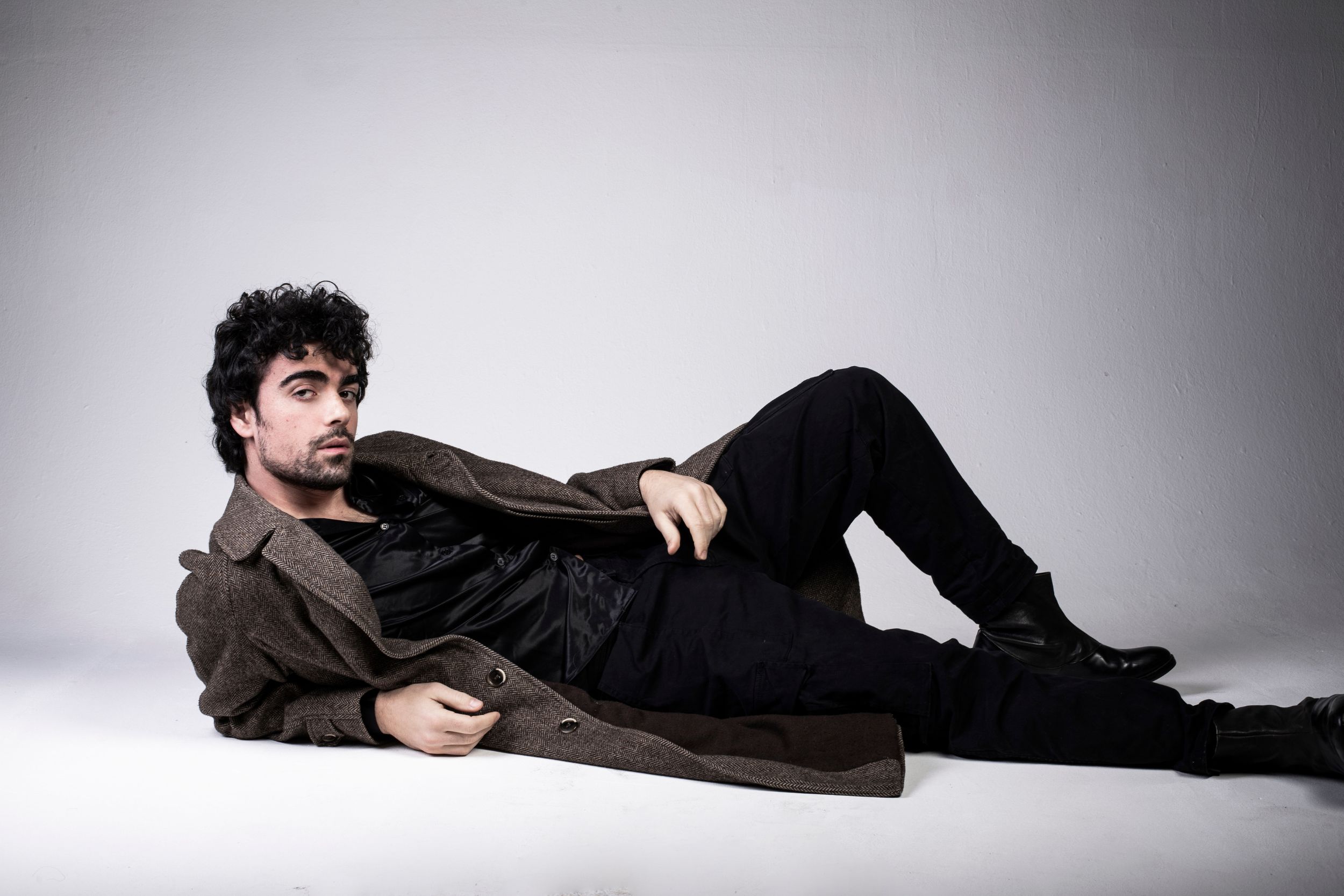 Luca Cesa, un attore “folle d’amore”