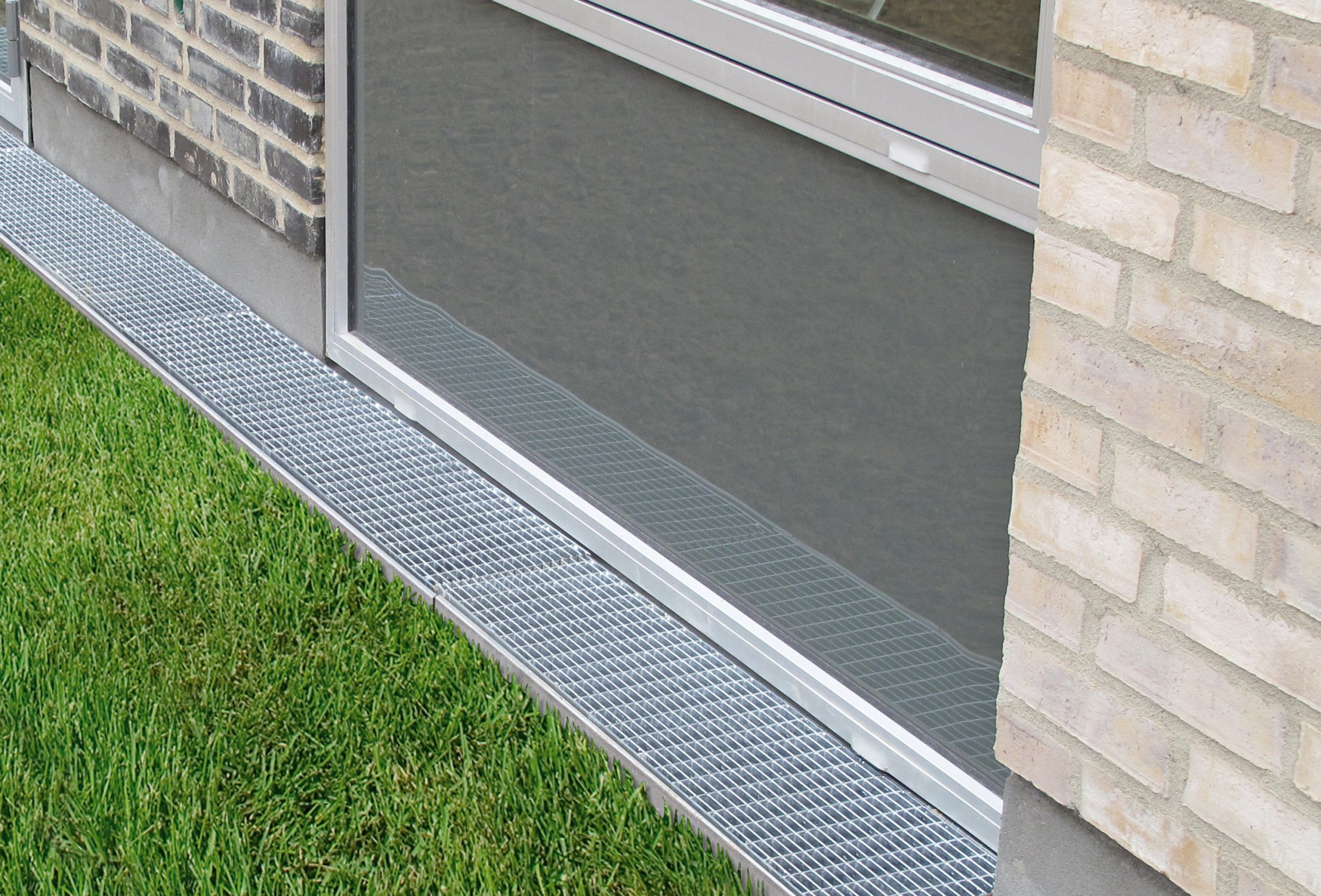 Milford solutions - Threshold channels