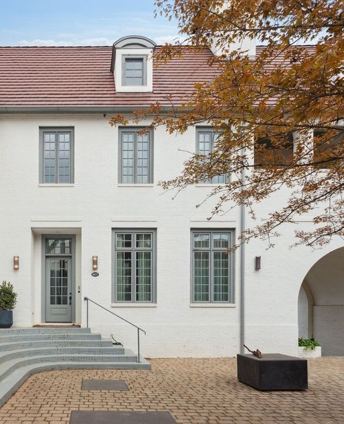 Serenbe Real Estate