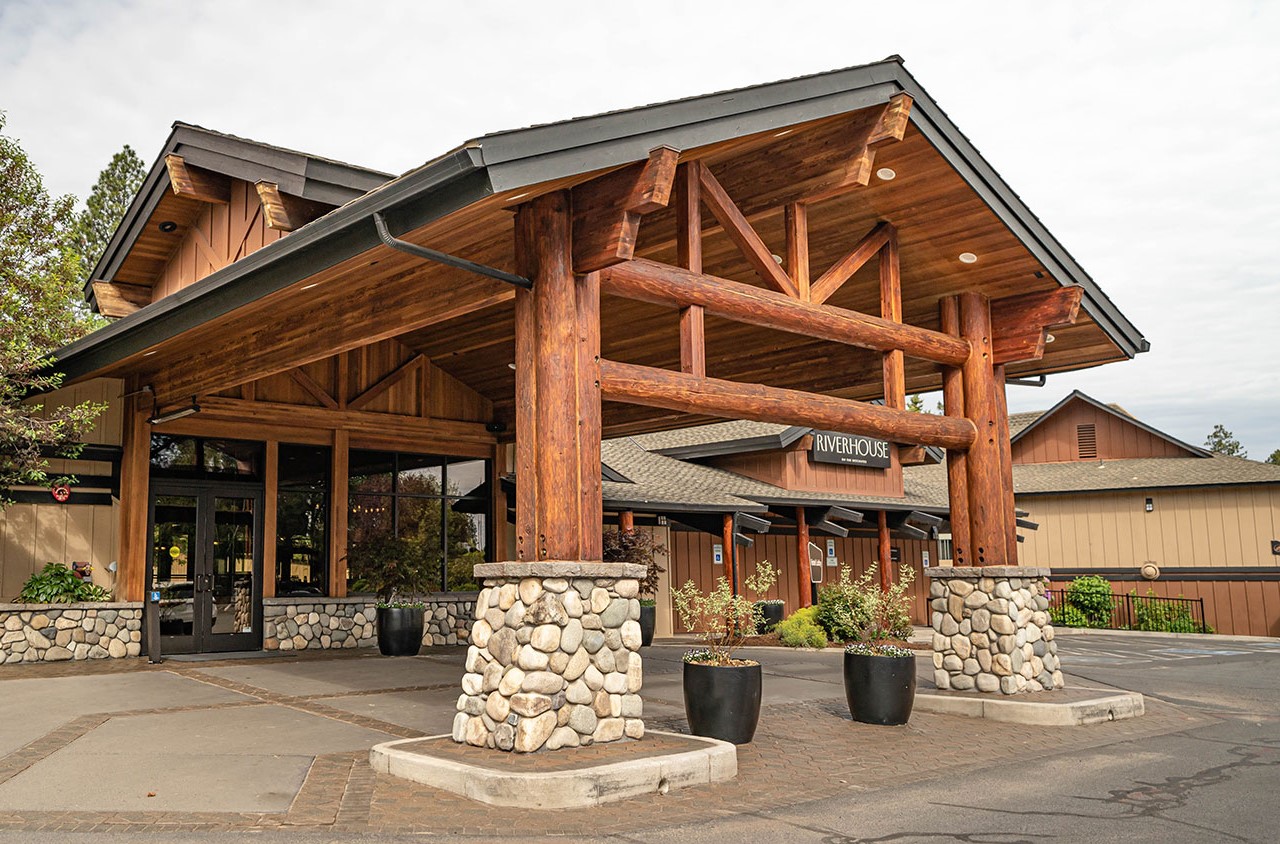 Hotels in Bend, Oregon and Resorts on the Deschutes in Bend, OR